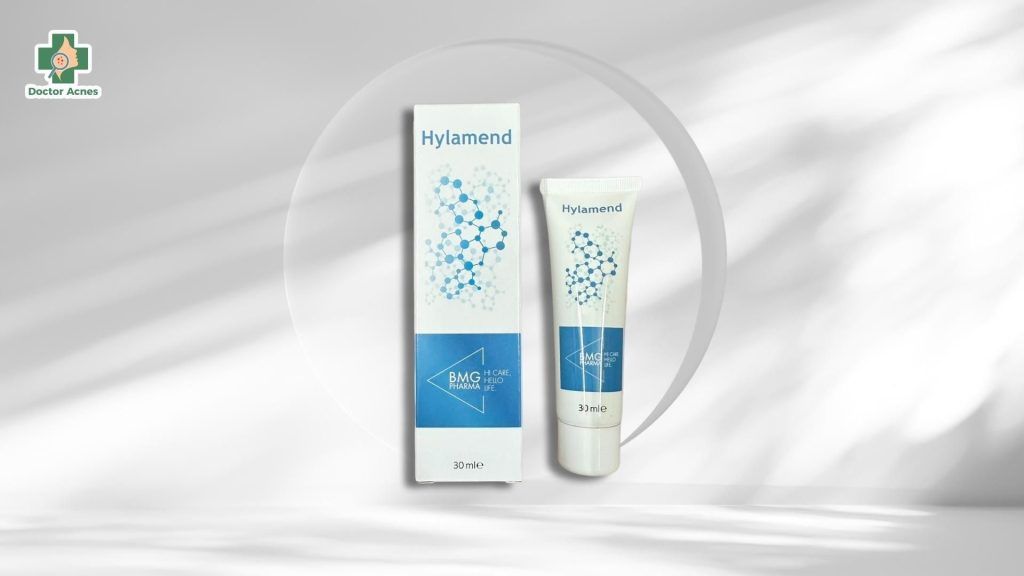 Da mụn có nên dùng kem dưỡng ẩm? Giải đáp từ Bác sĩ Da liễu